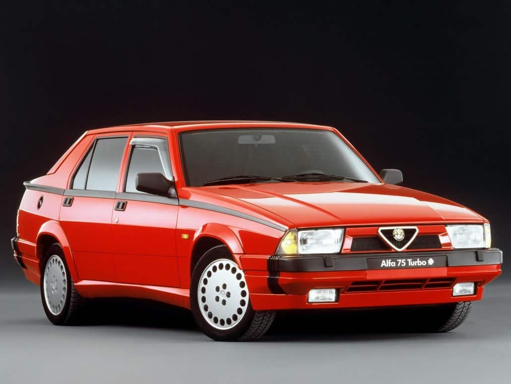 Alfa 75 | Évolutions et caractéristiques | Auto Forever