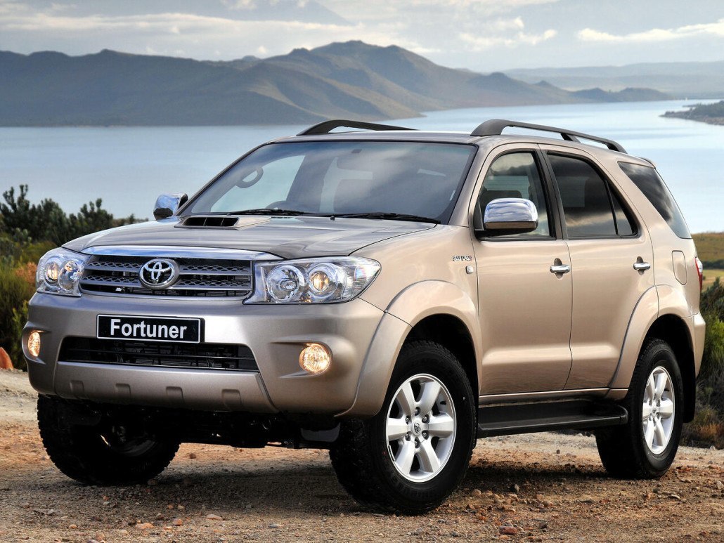 Toyota Fortuner 2008 – photo Toyota | Auto Forever
