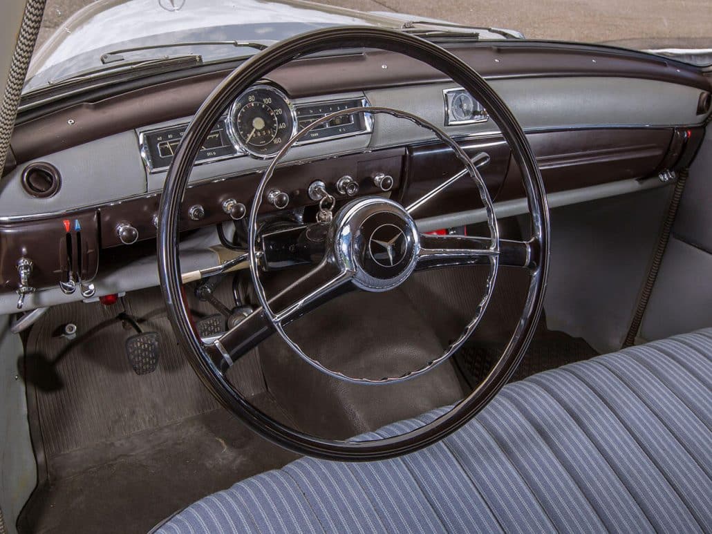 Mercedes Ponton | Évolutions et caractéristiques | Auto Forever