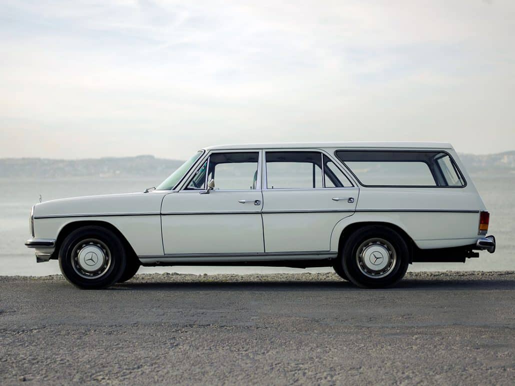 Mercedes 200-280 W115-W114 | Évolutions et caractéristiques | Auto Forever