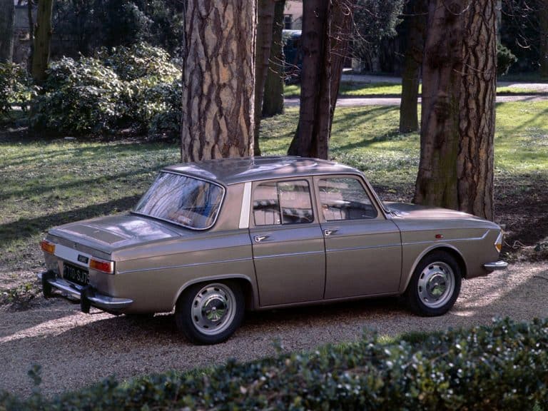 Renault 10 | Évolutions et caractéristiques | Auto Forever