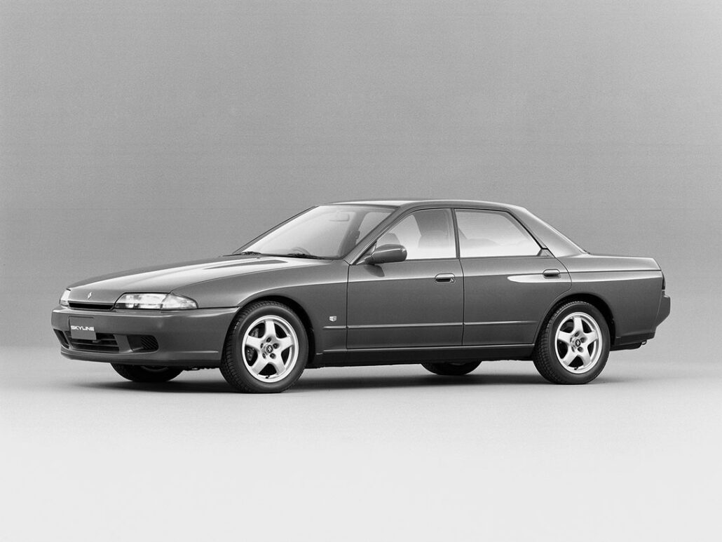 Nissan Skyline R32 berline | Évolutions et caractéristiques | Auto Forever