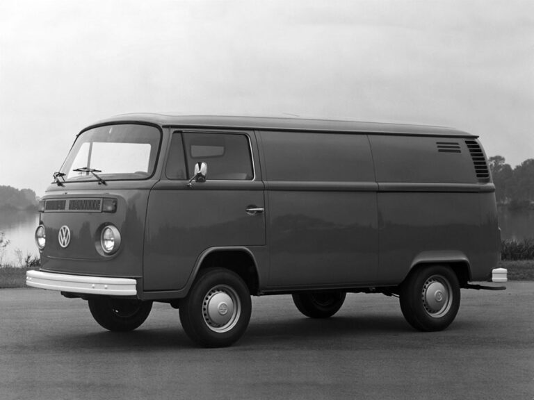 Volkswagen Combi T2 | Évolutions et caractéristiques | Auto Forever