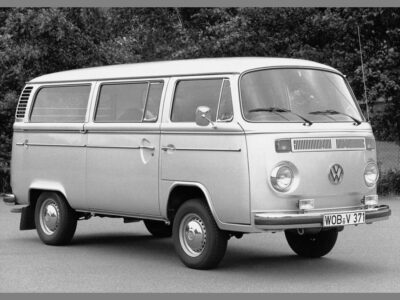 Volkswagen Combi T2 | Évolutions et caractéristiques | Auto Forever