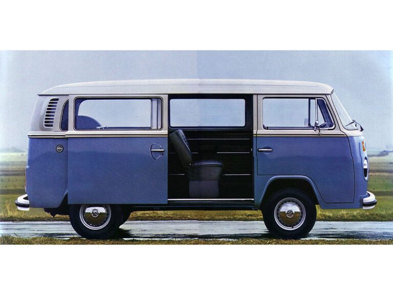 Volkswagen Combi T2 | Évolutions et caractéristiques | Auto Forever