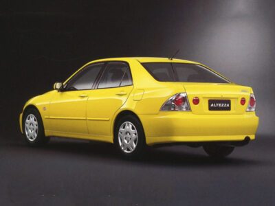Toyota Altezza | Évolutions et caractéristiques | Auto Forever