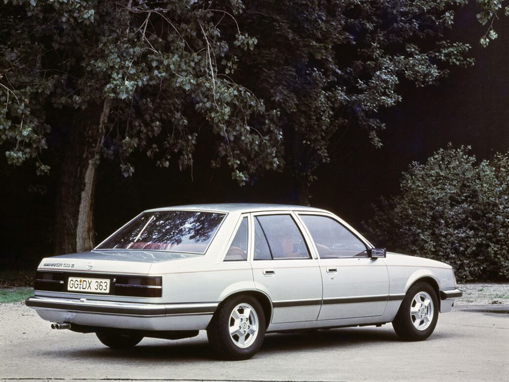 Opel Senator A | Évolutions et caractéristiques | Auto Forever